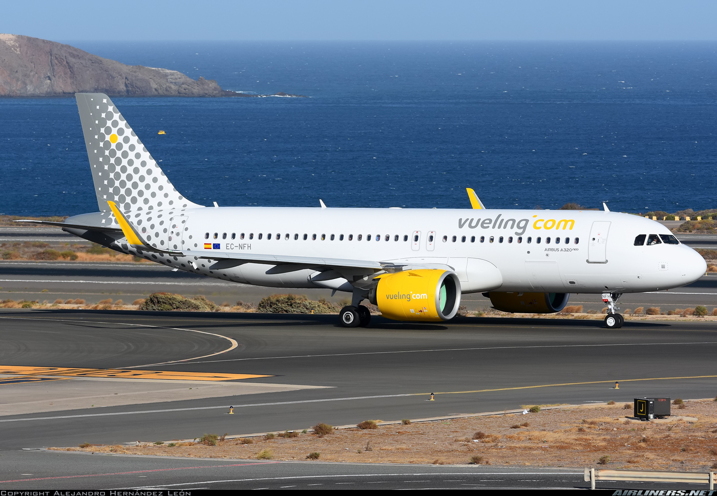 Vueling Taps Into Wheeltug Partnership - Aerofleets